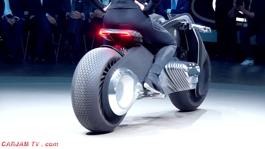 BMW Self Balancing Motorbike Demonstration LIVE Driving BMW Vision 100 ...