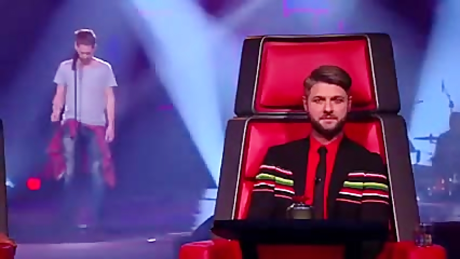 یه اجرای عالی و بی نظیر در مسابقات خوانندگی امریکا