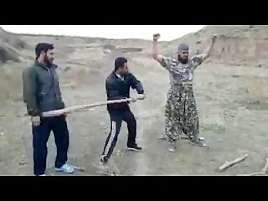 گنده لات لر شکستن چوب سفت محکم با شکم