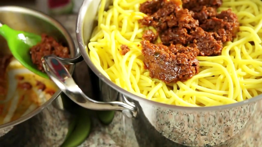 Macaroni (Makaroni) Persian Style Spaghetti Recipe