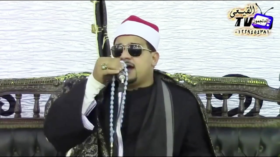 گریه ی ممدوح عامر هنگام تلاوت سوره شوری ، نازعات و فجر (کلیپ رحمان)