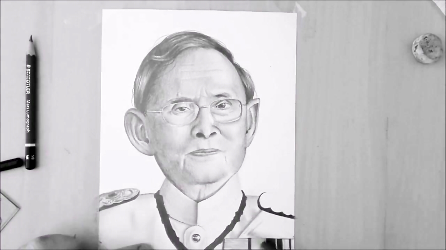 Drawing Bhumibol Adulyadej (King Rama IX)