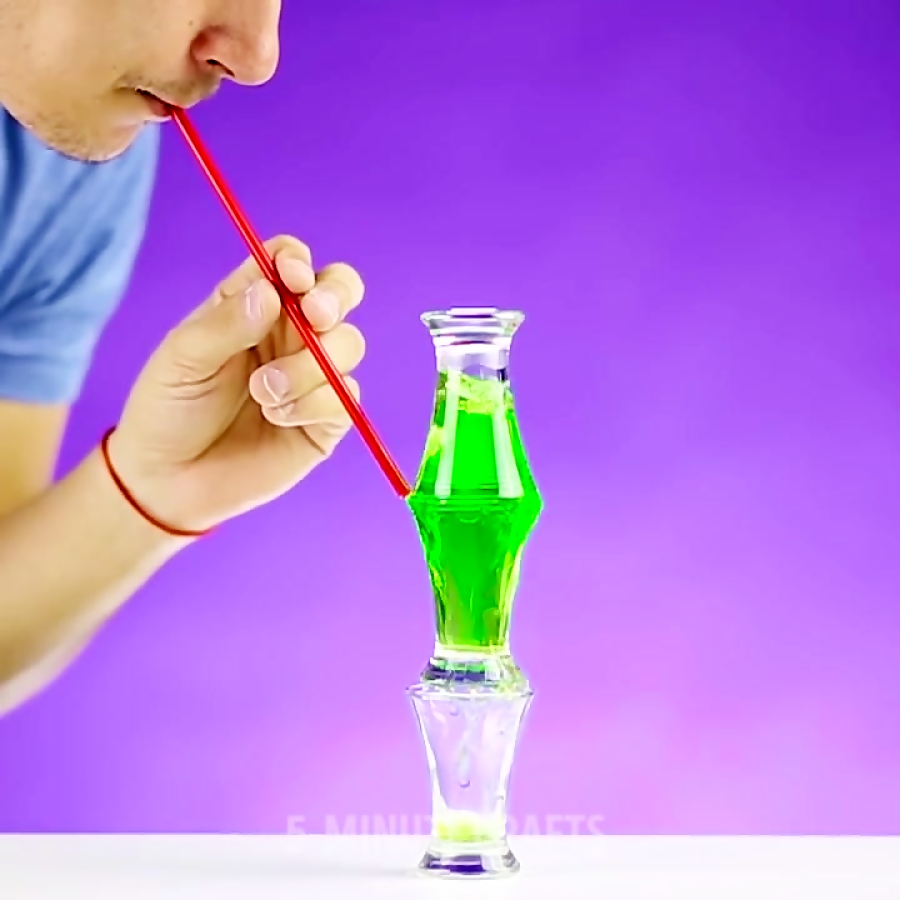 21 MIND-BLOWING MAGIC TRICKS