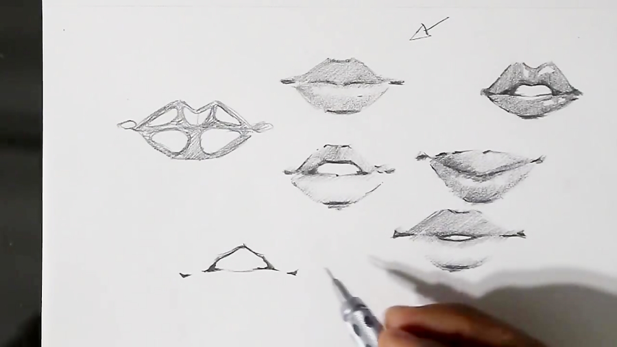 How to Draw Lips - Traditional or Manga