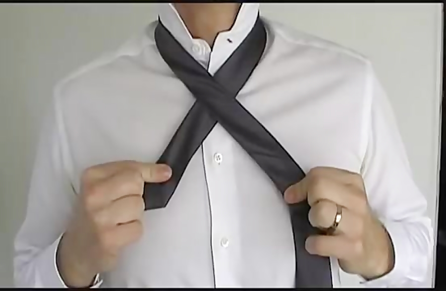 آموزش گام به گام بستن کراوات