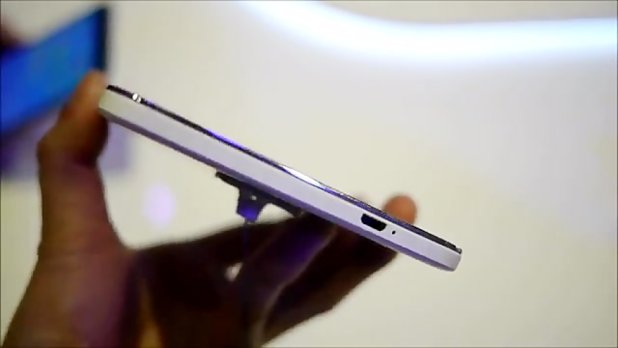 Huawei MediaPad X1 hands-on- super thin, lightweight, a