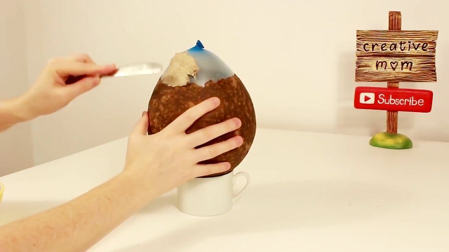 DIY Humpty Dumpty Using a Balloon