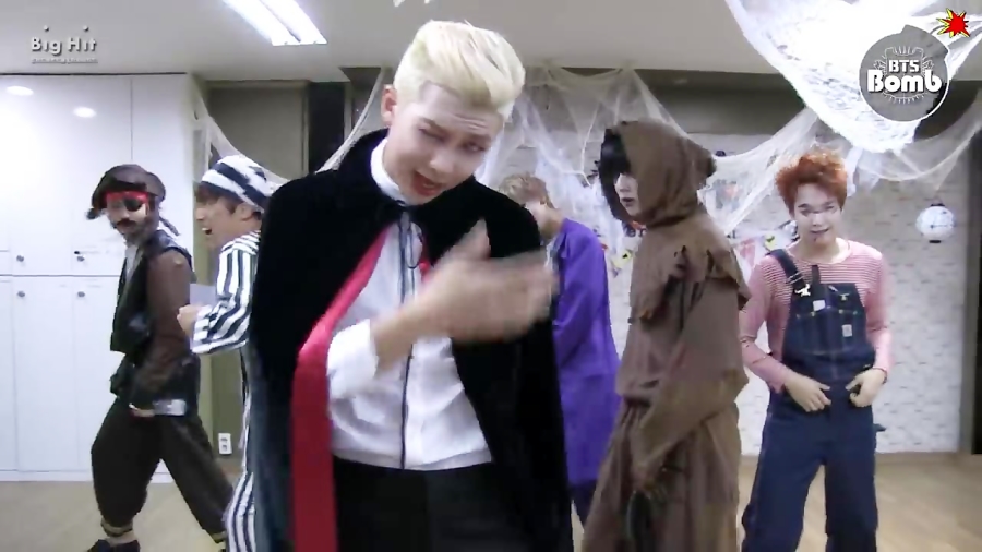 [BANGTAN BOMB] War of hormone in Halloween