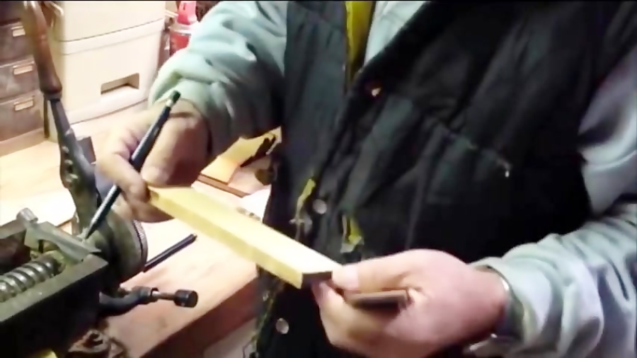 Highest-Level Traditional Comb made from a Rare Type