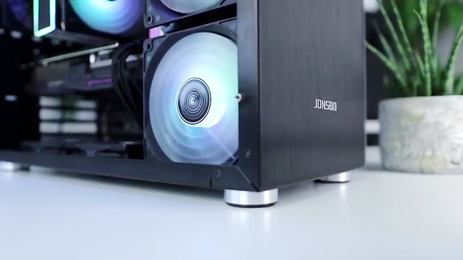 آیا این مورد بمب است؟ | بررسی پرونده Jonsbo C4