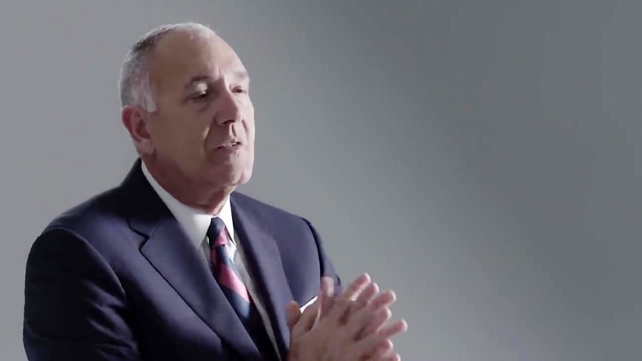 Former FBI Agent Explains How to Read Body Language | Tradecraft | WIRED