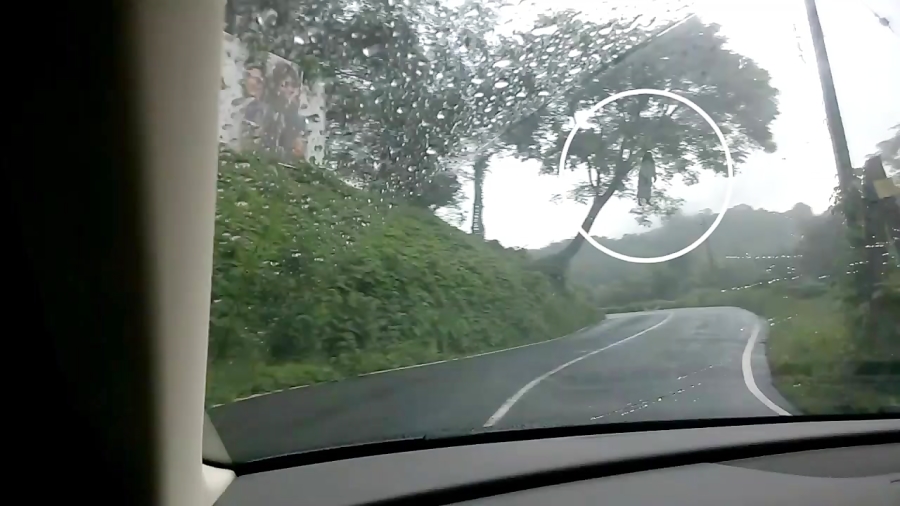 Watch Real Ghost Video, Real Ghost Caught on Camera