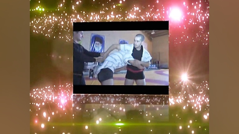 لوح فشرده و کلیپ های آموزش کشتی با چوخهhttp://mydfah.ir