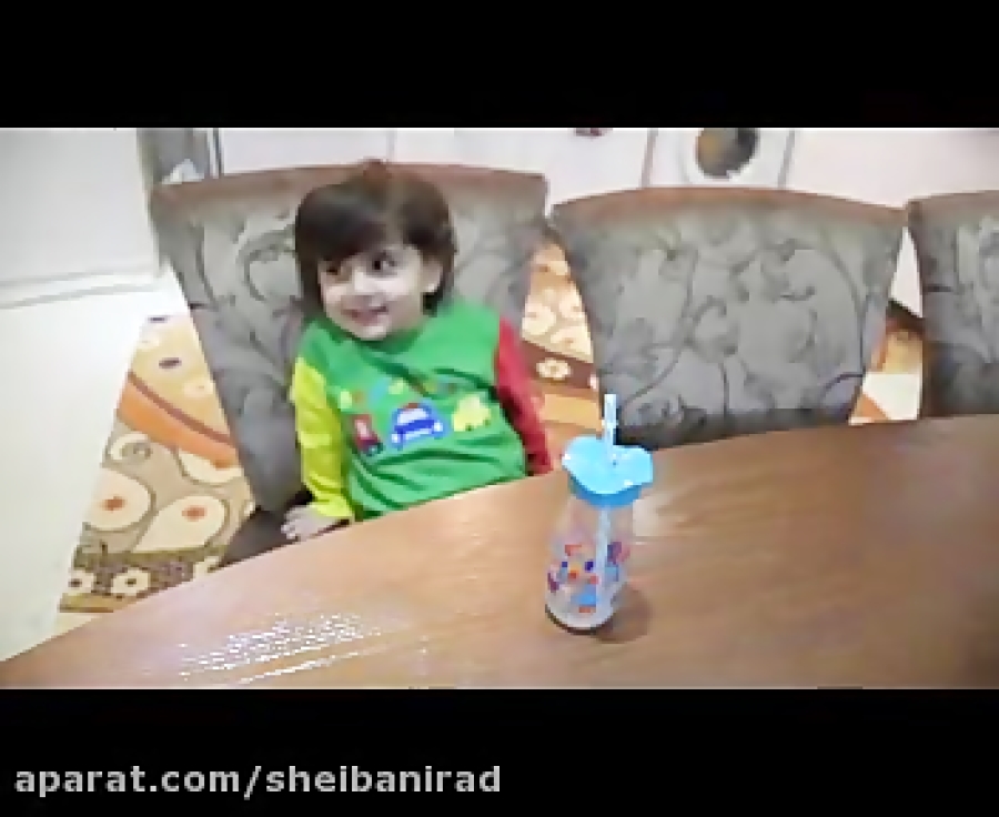قایم باشک بازی بچه