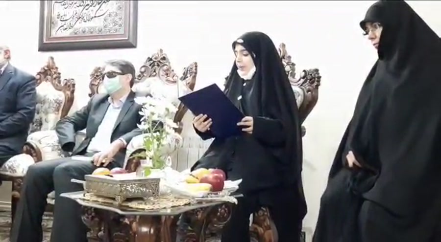 درخواست خانواده شهدای مدافع حرم از سفیر سوریه_ فیلم