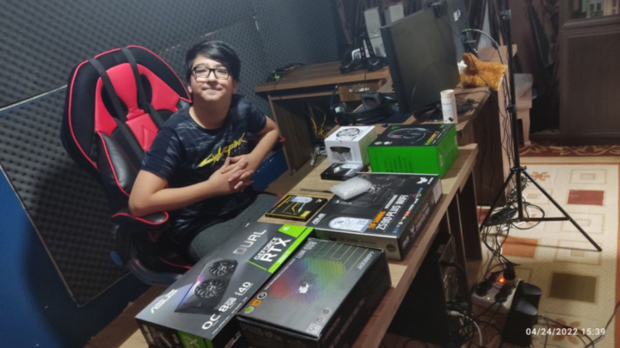 با درآمد ماه گذشته ی آپارات چی خریدم؟ / آنباکس و روم تور