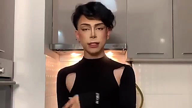 lanie volant ولاگ کیک پزی در دوران افسردگی با یوتیوبر لنی