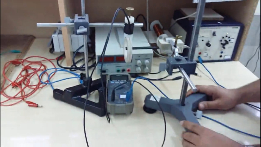 بررسی میدان مغناطیسی پیچه