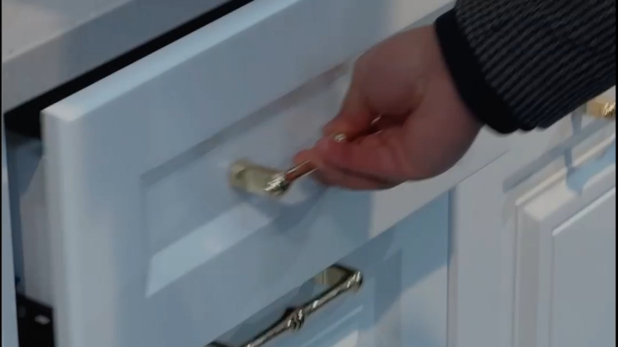 آموزشی چطوری کشوهای کابینت باز کنیم و ببندیم