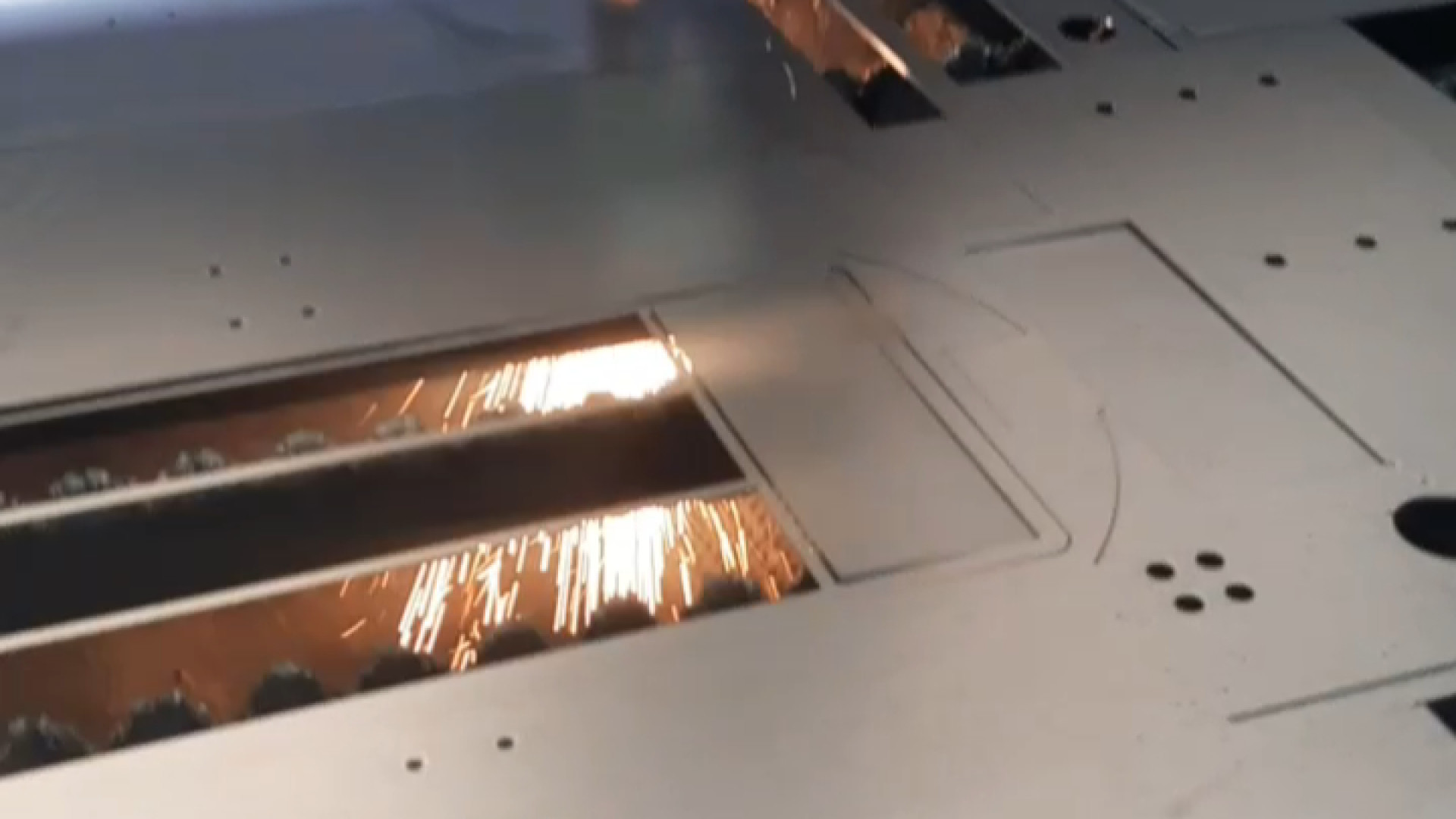 آهن تعاون تامین/برش لیزر ورق /خم سی ان سی ۰۲۱۶۶۶۷۰۵۰۰/۰۹۱۲۷۱۴۱۱۶۱