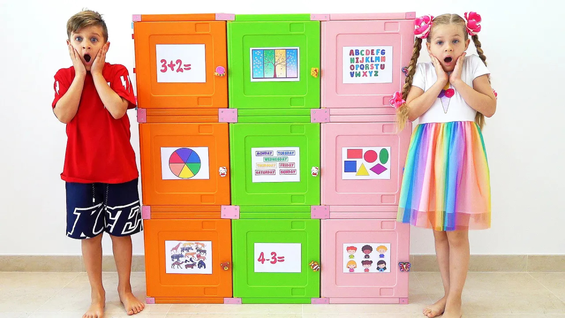 Diana and Roma Learn how to open toy boxes by solving Logic Games and ...