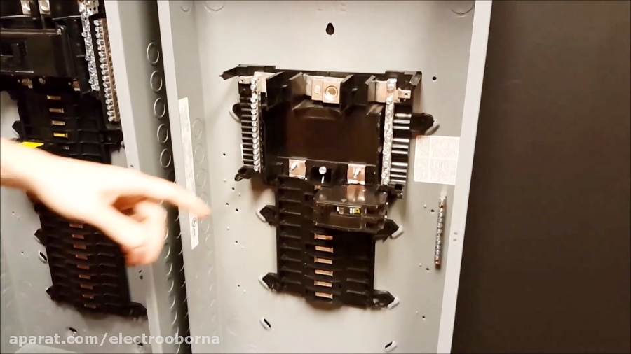 Installing the Back-Fed Main Circuit Breaker Retaining Kit | Schneider ...