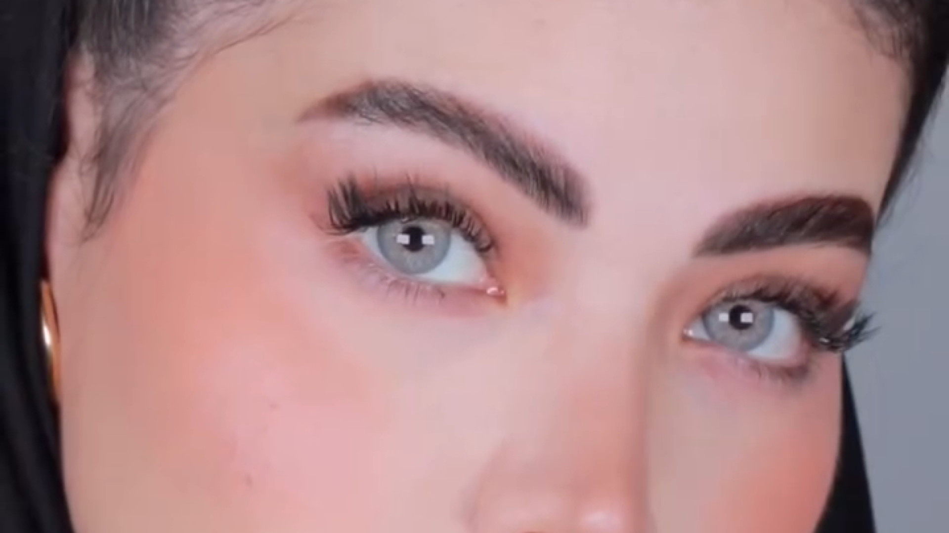 نمونه اموزش های مدادرنگی به سبک هایپررئال