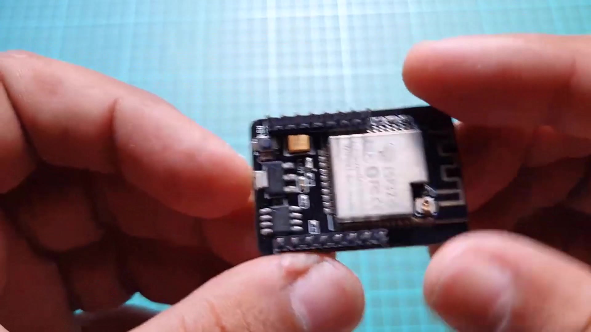 اسکنر بارکد QR code با استفاده از ESP32-CAM و Open CV