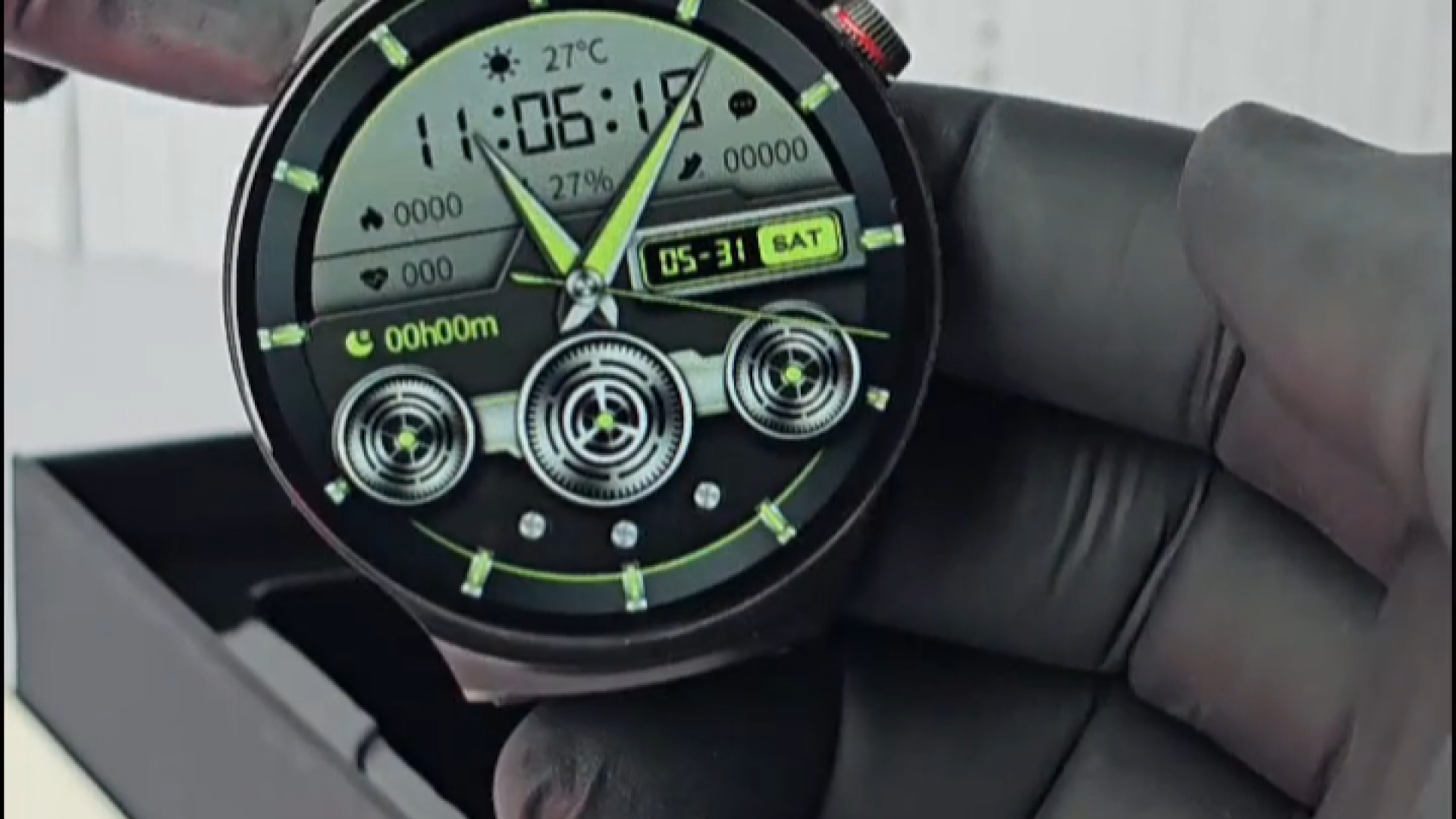 ساعت هوشمند صفحه گرد HK18 hero