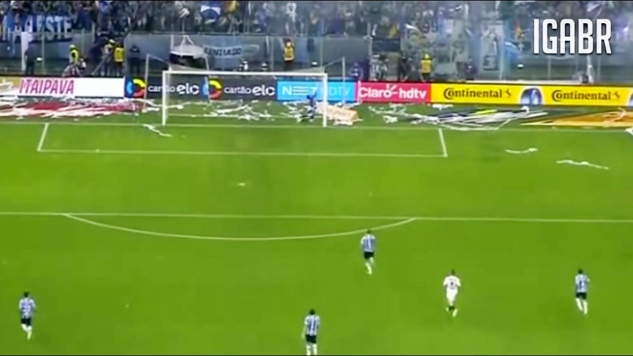 BEST LONG RANGE GOLS IN FOOTBALL HISTORY LONG SHOT GOALS