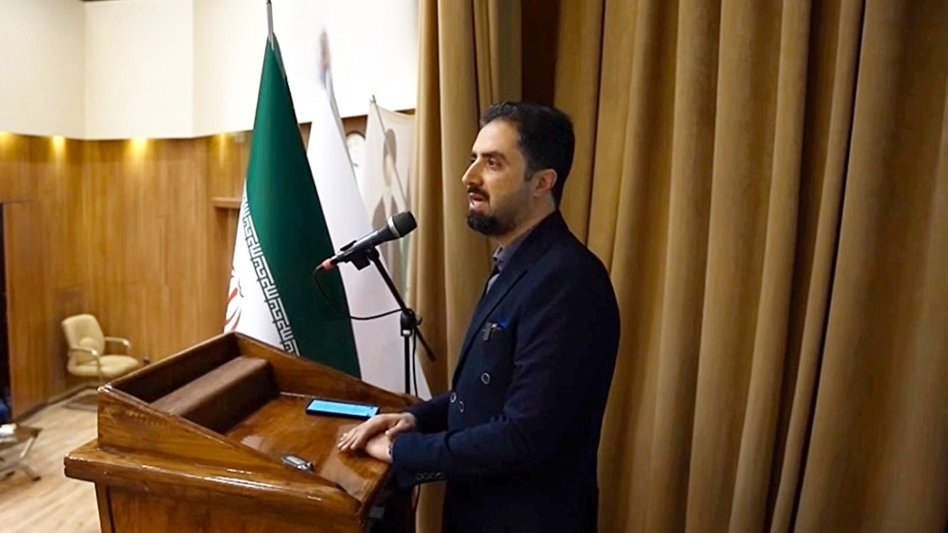 مهندس حامد عزیزی فن بیان و ارتباط موثر Hamed Azizi