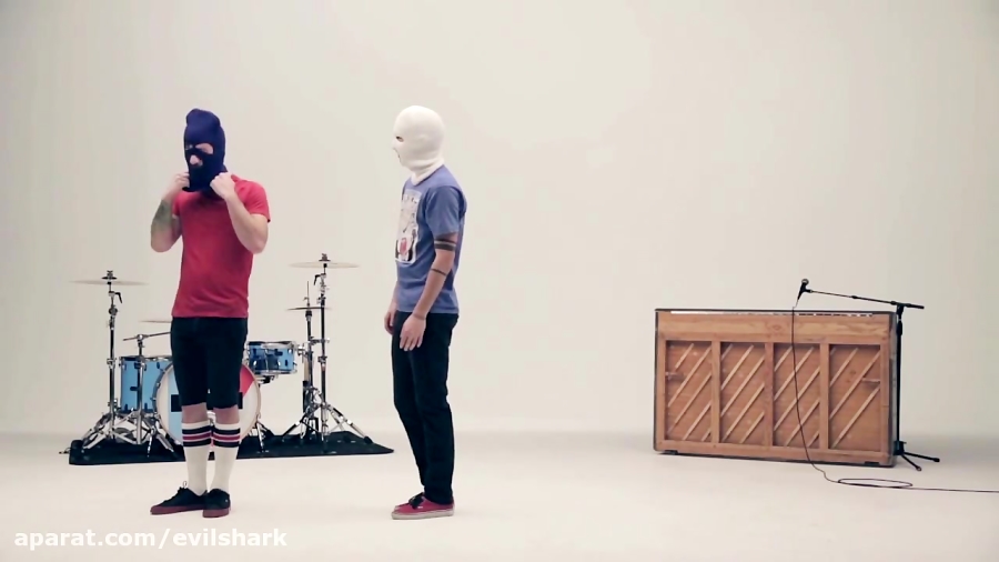 twenty one pilots: Guns For Hands [OFFICIAL VIDEO]