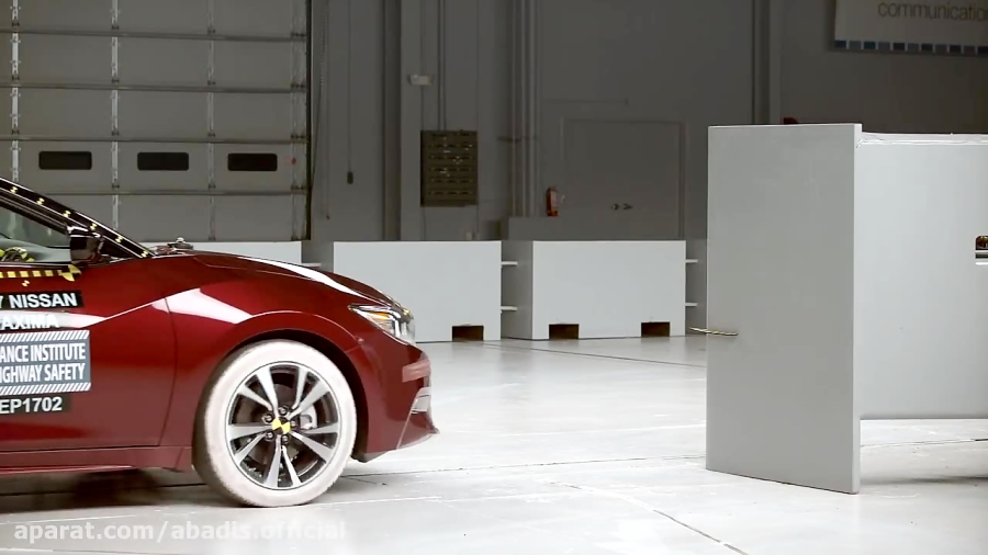 2017 Nissan Maxima passenger-side small overlap IIHS crash test